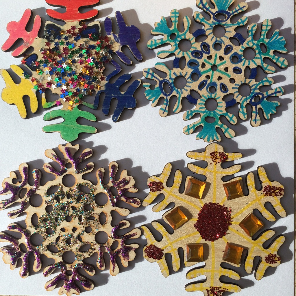 Wooden & Acrylic Snowflake Decorating Workshops | Colourful Minds