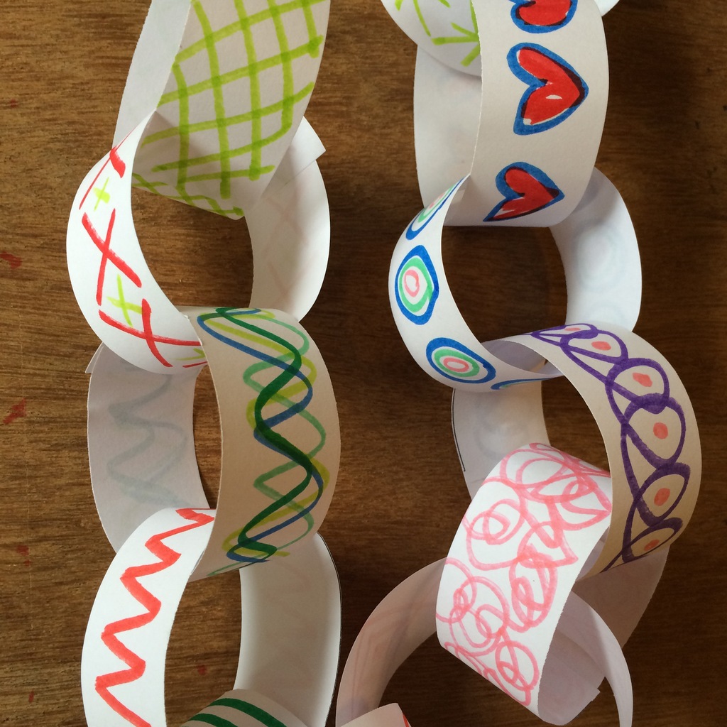 Felt Pen Paper Chains | Colourful Minds